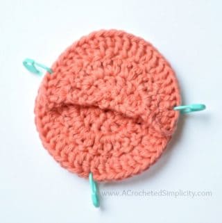 Earbud Holder - Free Crochet Pattern - A Crocheted Simplicity