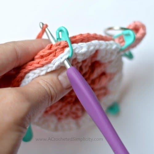 Earbud Holder - Free Crochet Pattern - A Crocheted Simplicity