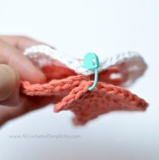 Earbud Holder - Free Crochet Pattern - A Crocheted Simplicity