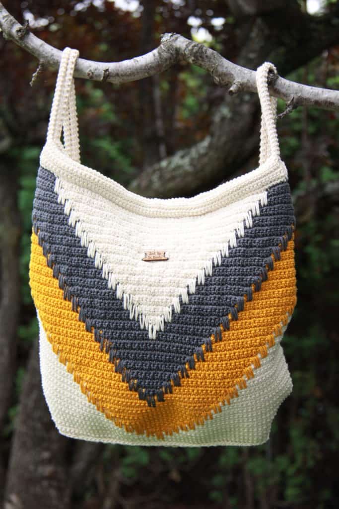 Wanderlust Chevron Backpack - Free Crochet Backpack Pattern - A Crocheted Simplicity