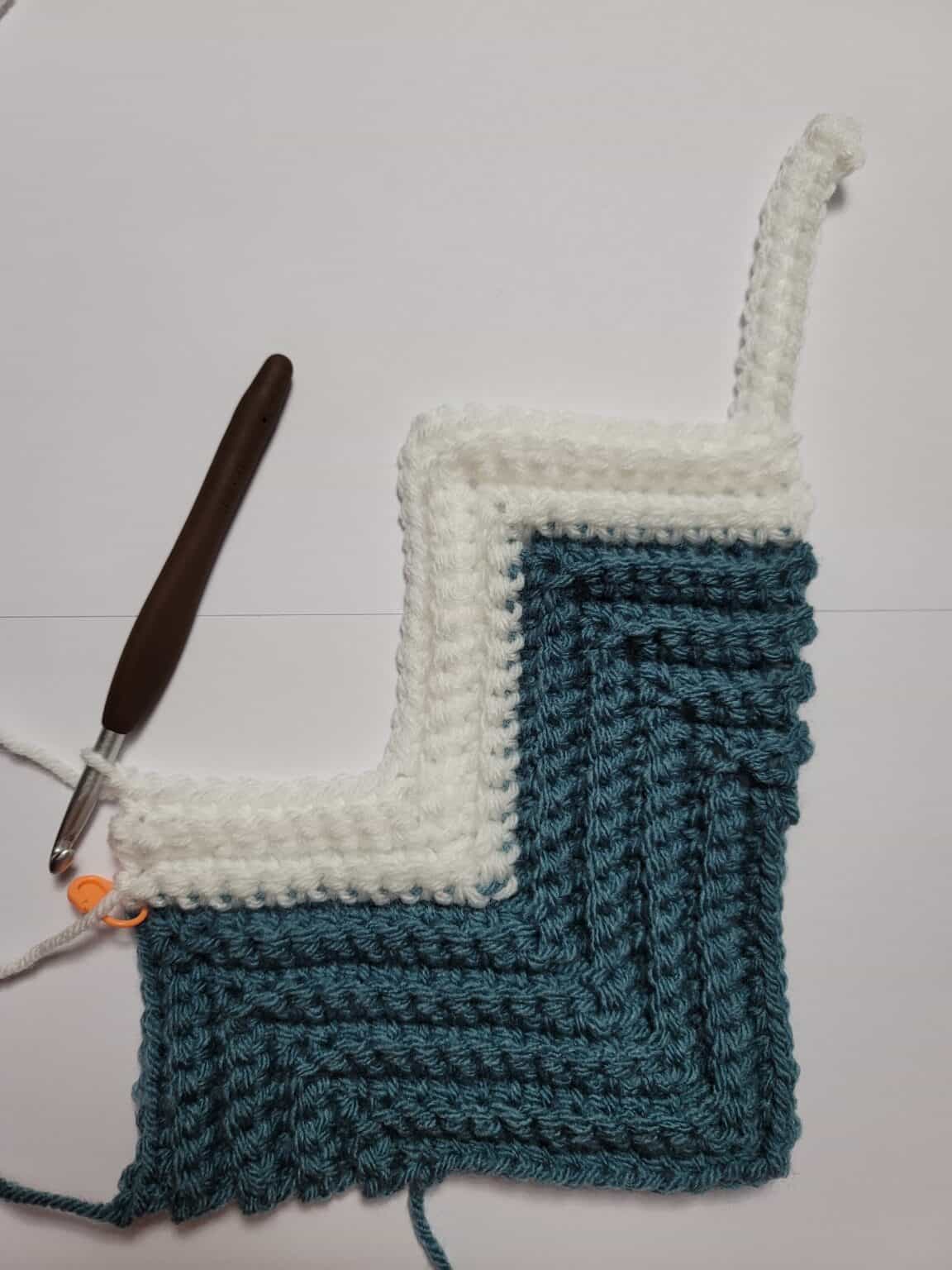 Diagonal Ripple Scarf - Free Crochet Scarf Pattern - A Crocheted Simplicity