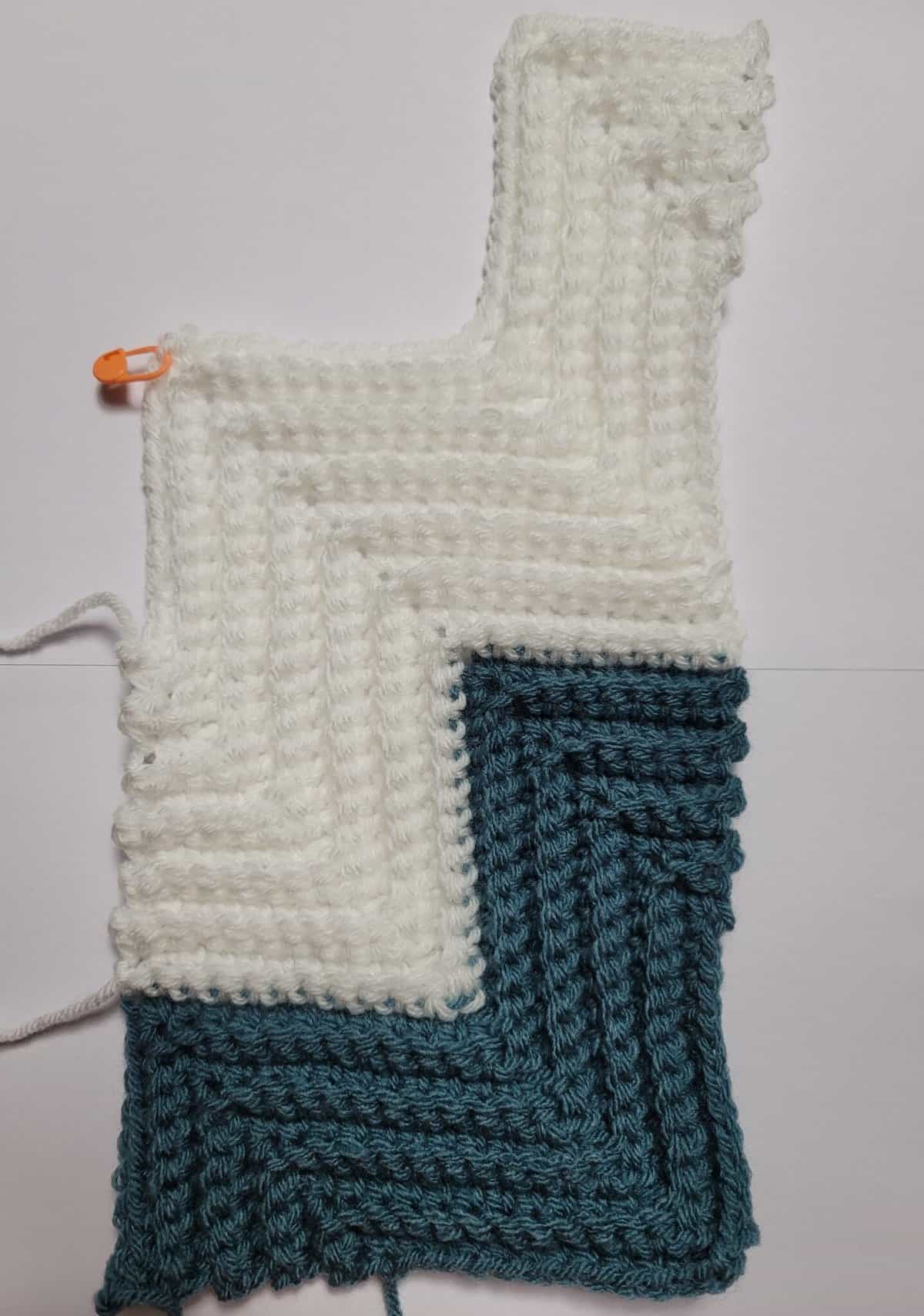 Diagonal Ripple Scarf - Free Crochet Scarf Pattern - A Crocheted Simplicity