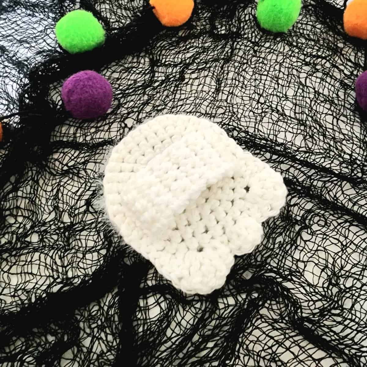 Black Cat Dish Scrubby - Free Crochet Pattern - A Crocheted Simplicity