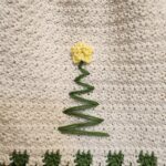 O' Christmas Tree Towel - Free Crochet Keyhole Towel Pattern - A ...