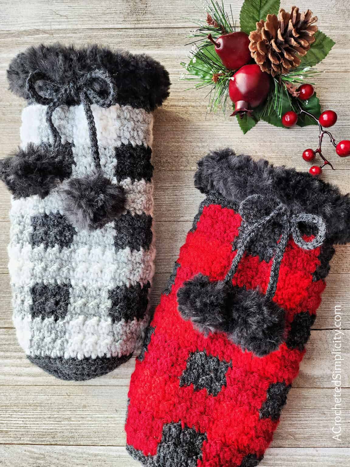 Buffalo Plaid Wine Cozy - Free Crochet Pattern - A Crocheted Simplicity
