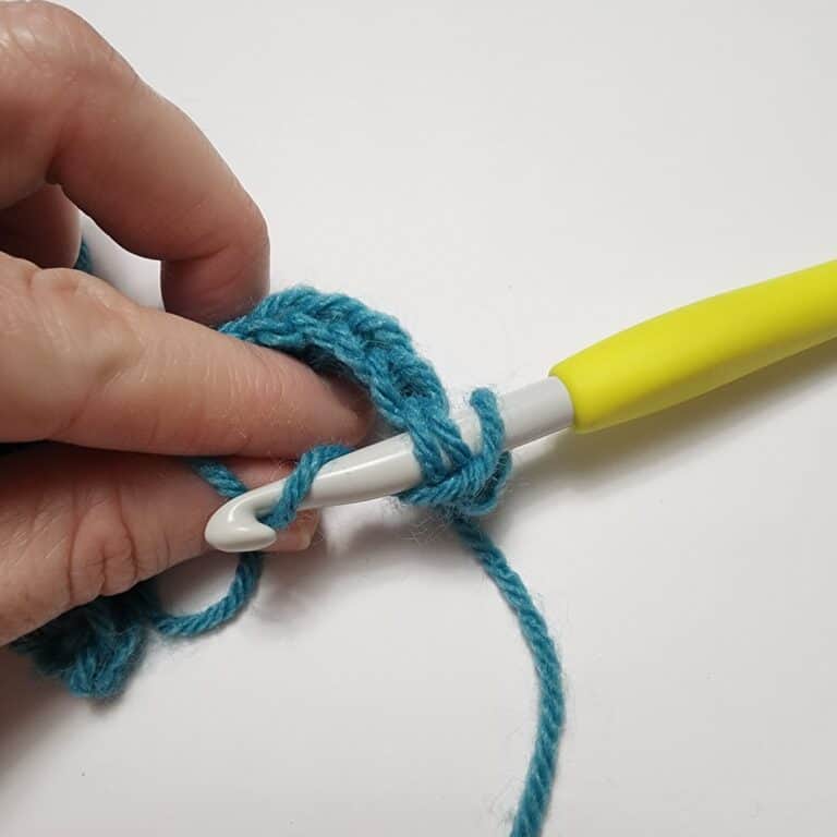 How to Crochet Herringbone Stitch - A Crocheted Simplicity