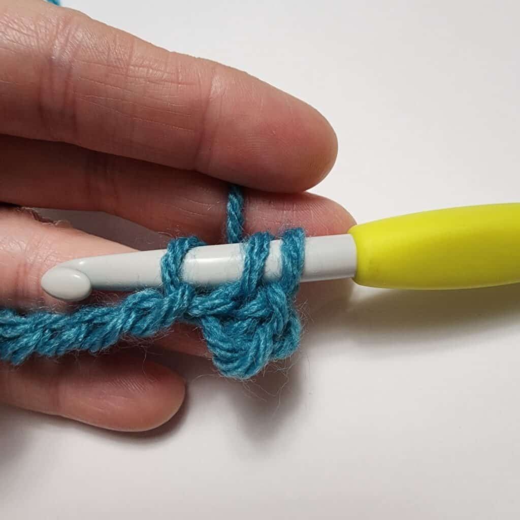 How to Crochet Herringbone Stitch - A Crocheted Simplicity