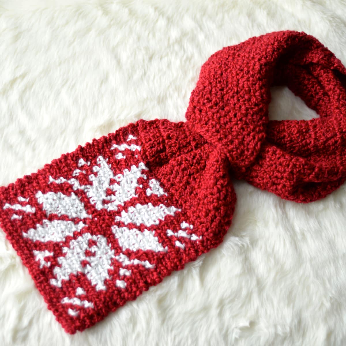 Snowflake Keyhole Scarf Crochet Pattern - A Crocheted Simplicity