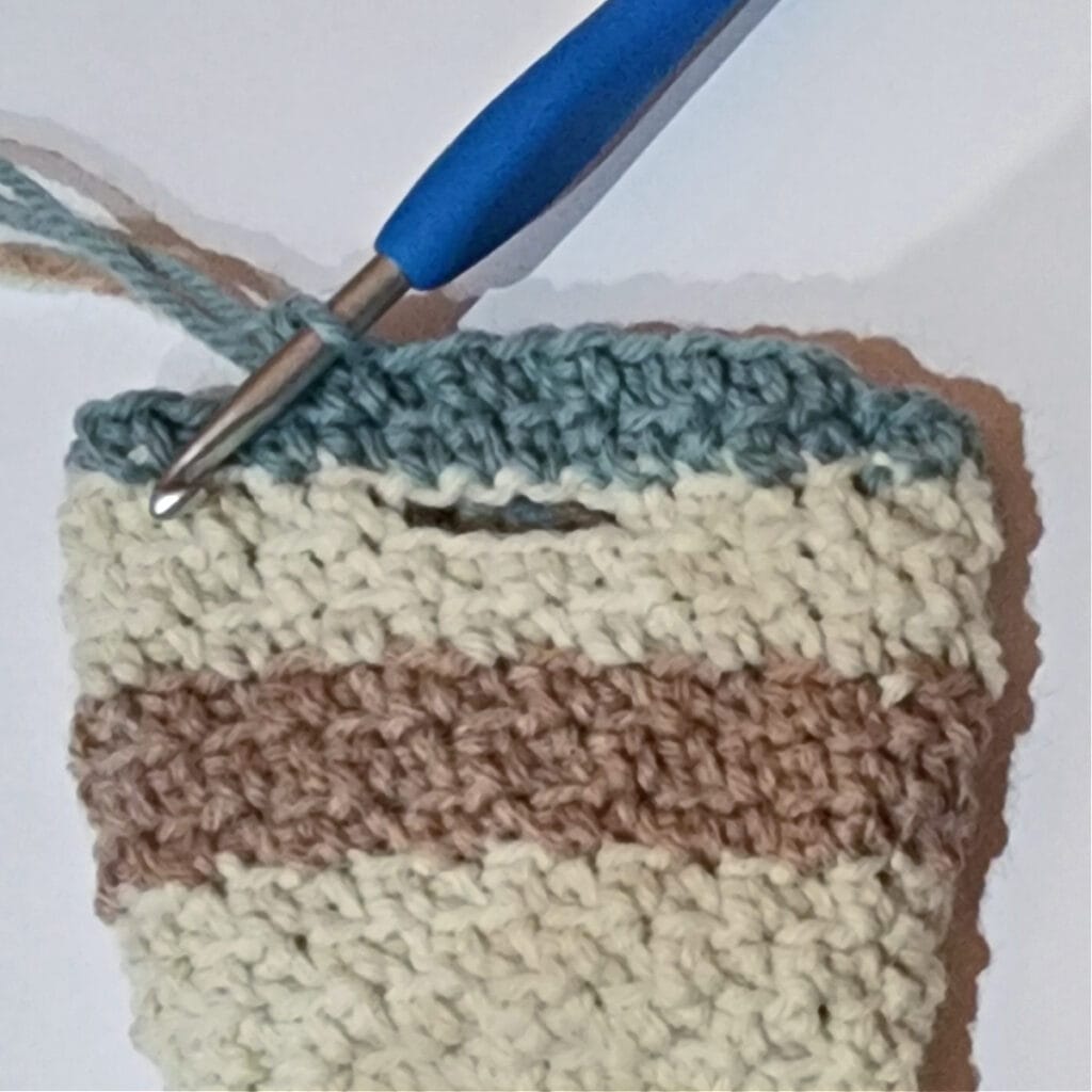 Easy Crochet Mitten Pattern
