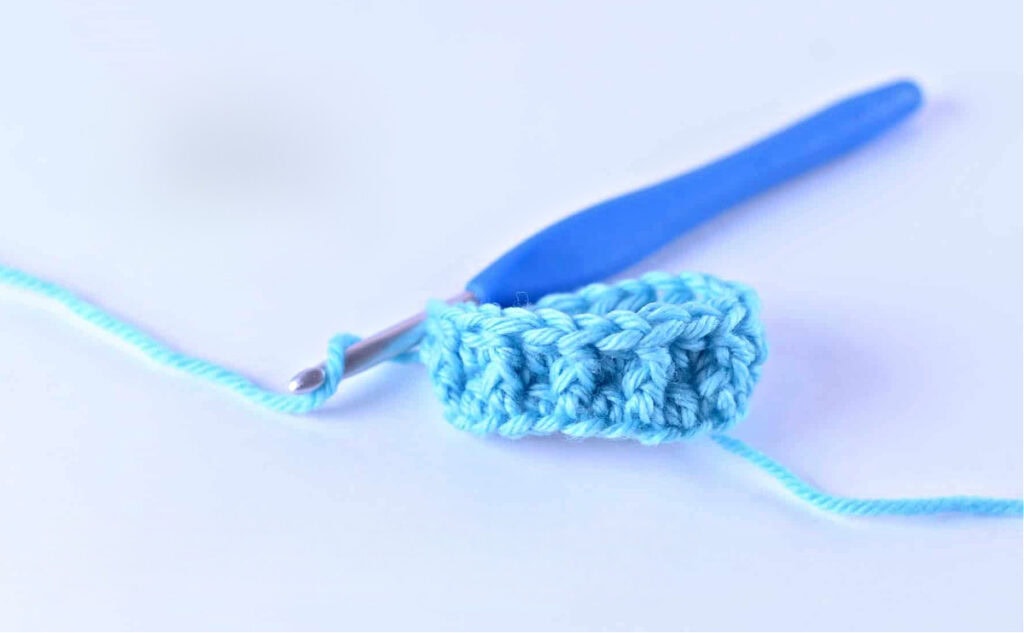 2 Tips for Proper Post Stitch Placement - in Rows and Rounds - A ...