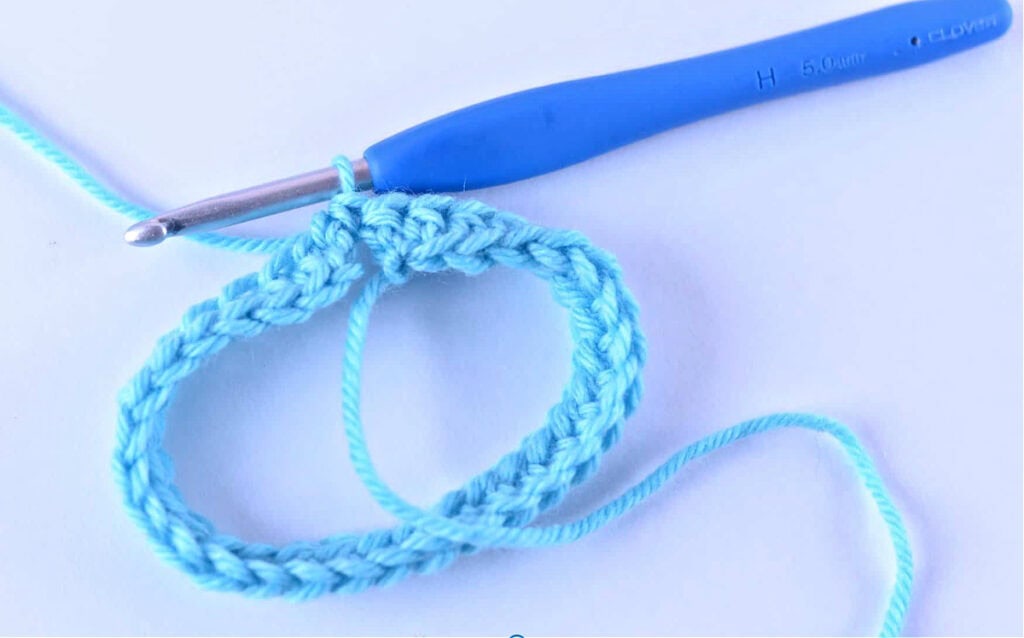 2 Tips for Proper Post Stitch Placement - in Rows and Rounds - A ...