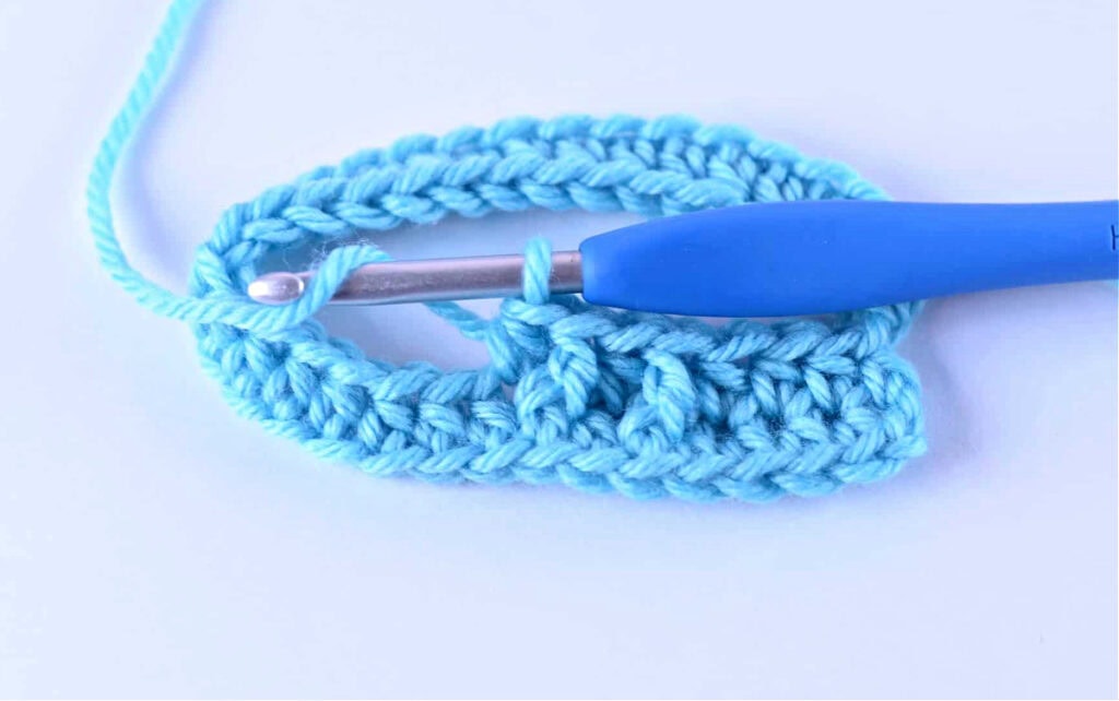 2 Tips for Proper Post Stitch Placement - in Rows and Rounds - A ...