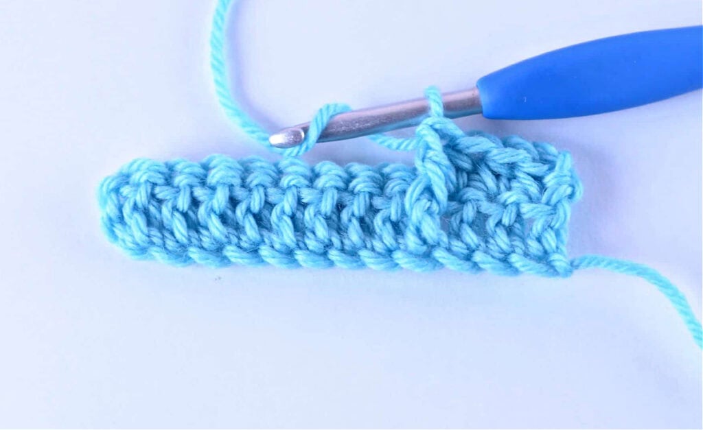 2 Tips for Proper Post Stitch Placement - in Rows and Rounds - A ...