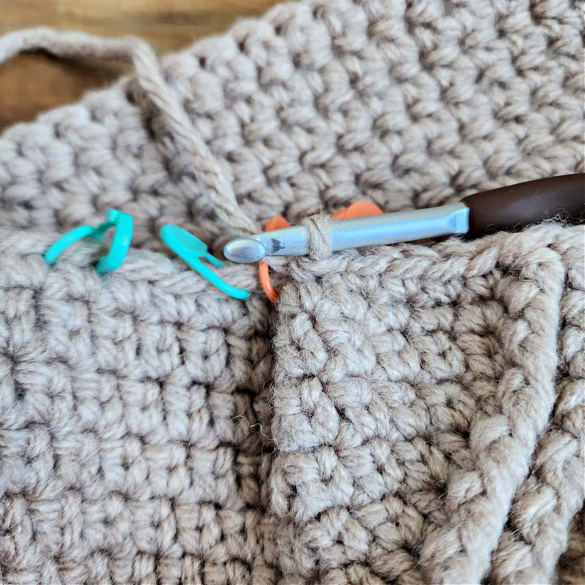 Lille Crochet Shoulder Bag - A Crocheted Simplicity