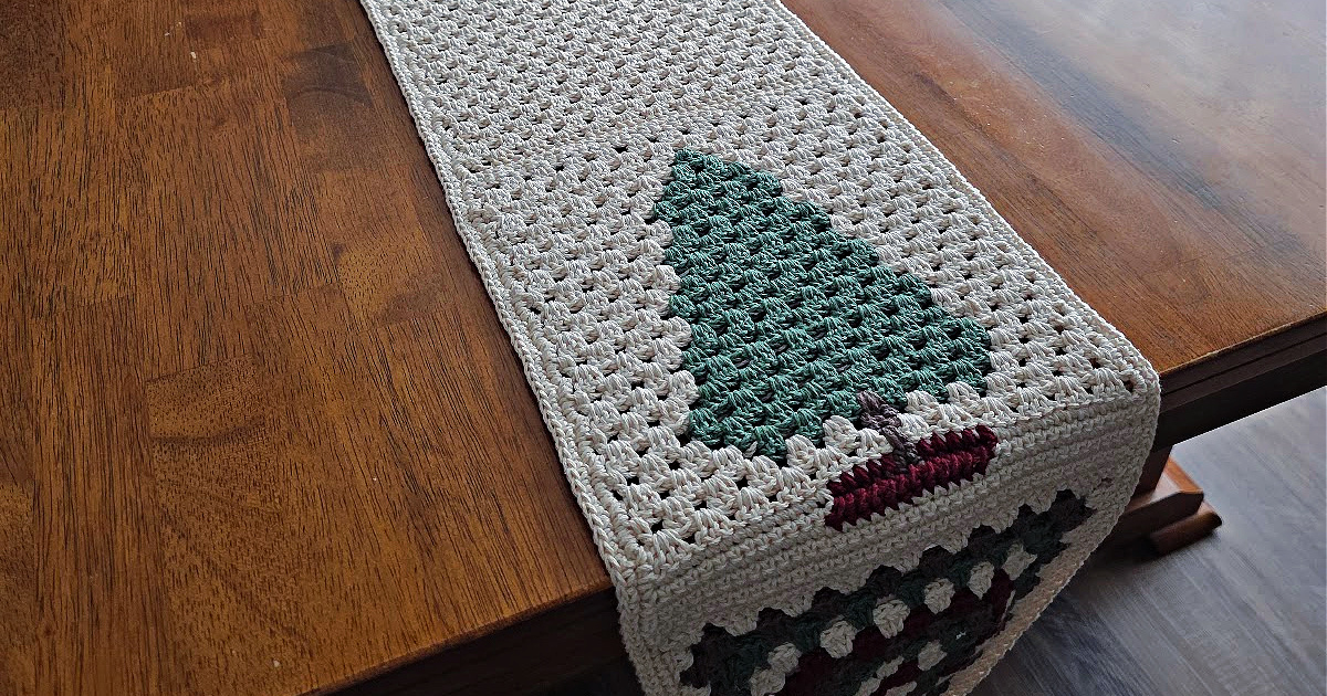 Crochet Christmas Table Runner - A Crocheted Simplicity